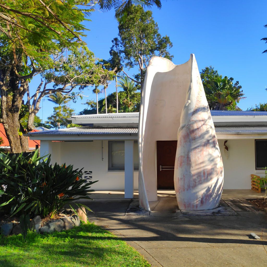The Big Shell, Tewantin, QLD - Land of the Bigs