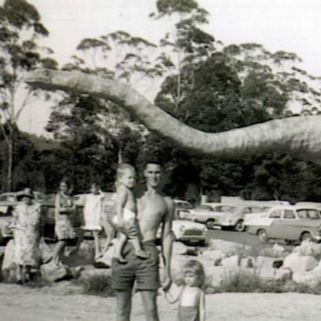 Ploddy the Big Dinosaur, Somersby, NSW - Land of the Bigs