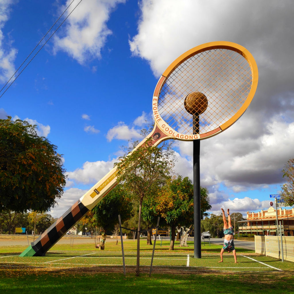The Big Tennis Racquet, Barellan, NSW - Land of the Bigs