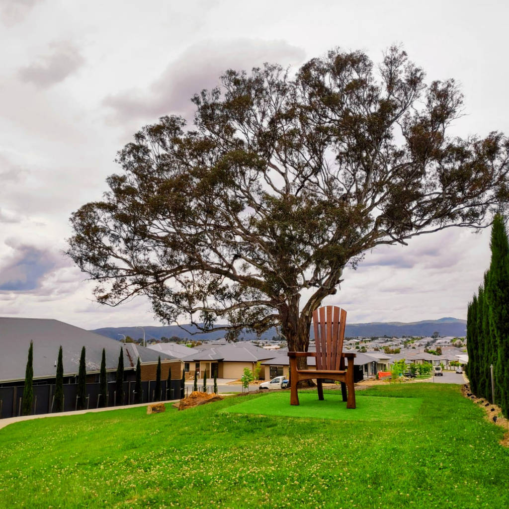 The Googong Giant Chair, Googong, NSW - Land of the Bigs
