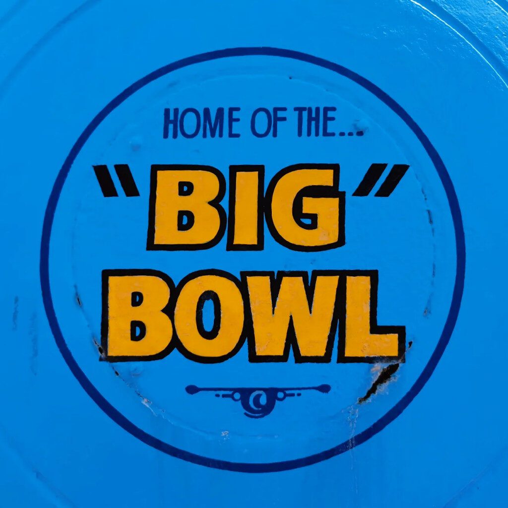 The Big Bowl, Lake Cathie, NSW - Land of the Bigs