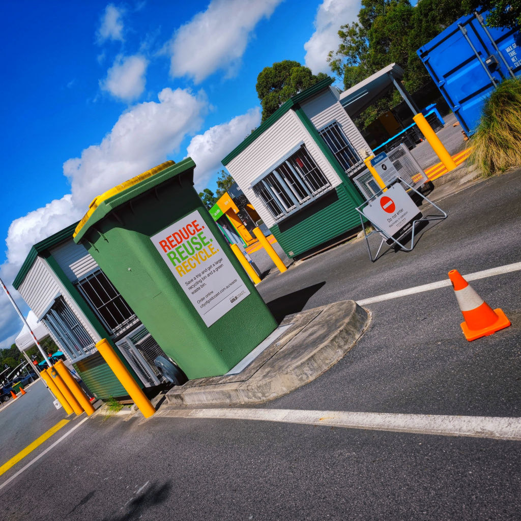 The Big Wheelie Bin, Helensvale, QLD - Land of the Bigs