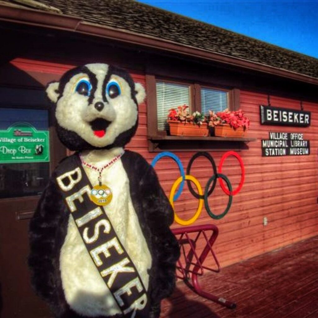 Squirt the Skunk, Beiseker, Alberta - Land of the Bigs
