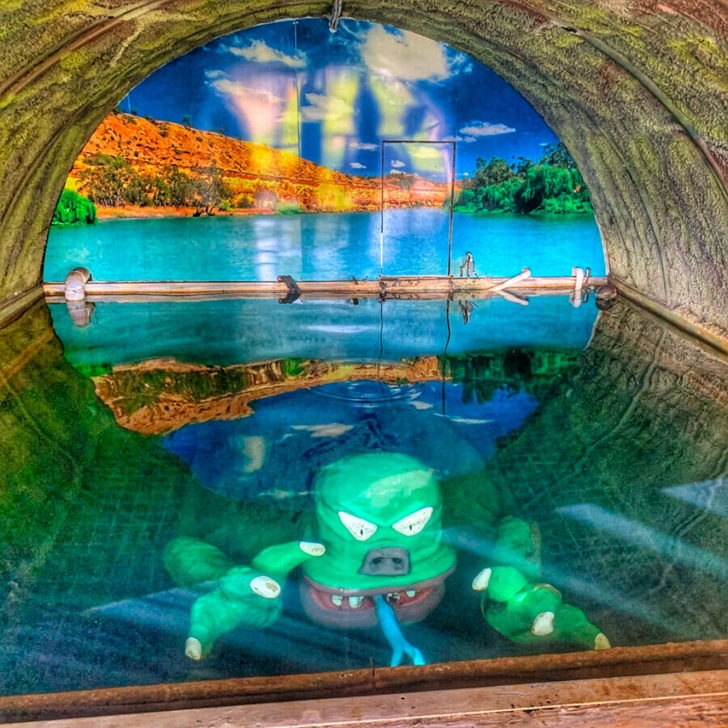 Bertha the Bunyip, Murray Bridge, SA - Land of the Bigs