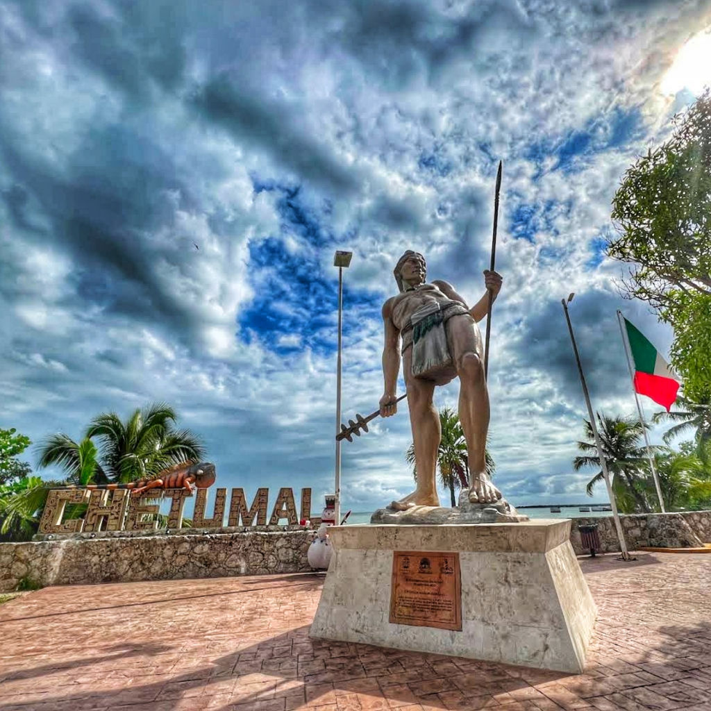 Nachi Cocom, Chetumal, México - Land of the Bigs
