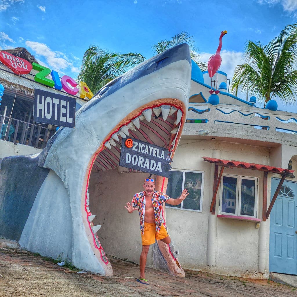 Paco el Sharko, Zicatela, México - Land of the Bigs