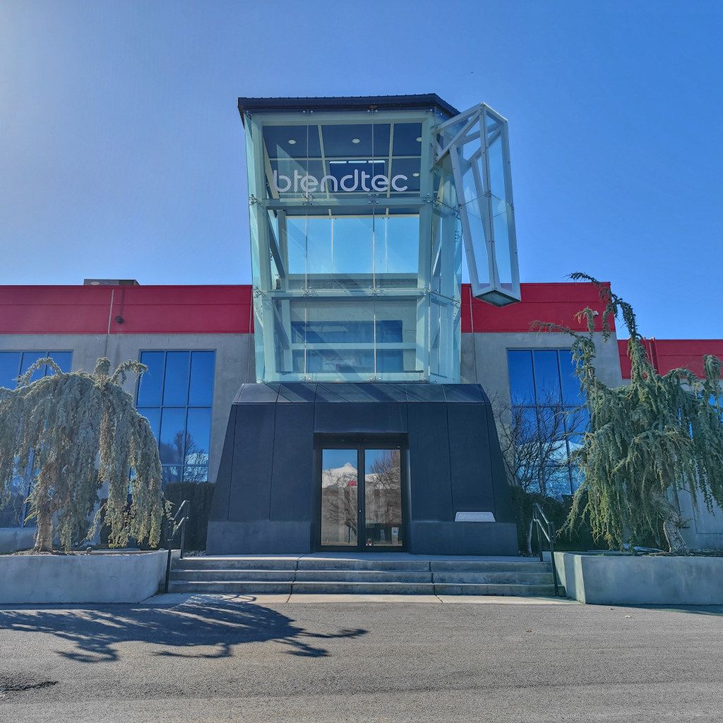 Land of the Bigs The World’s Largest Blender, Orem, Utah